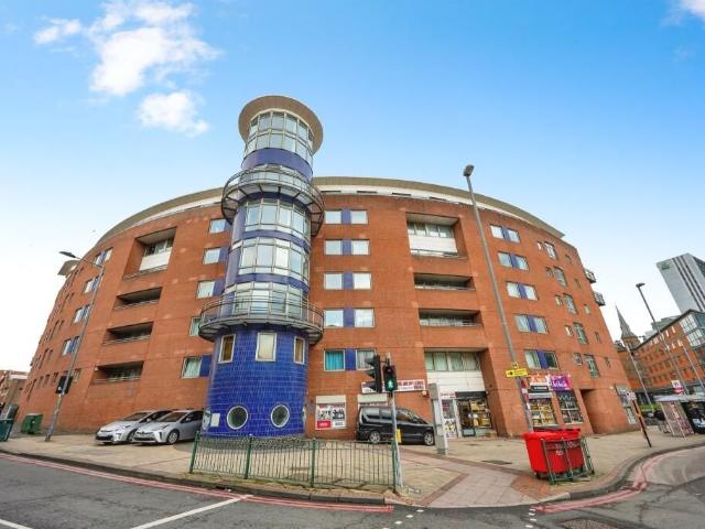 Old Snow Hill, Birmingham B4, 2 bed flat to rent, £900 pcm | PrimeLocation