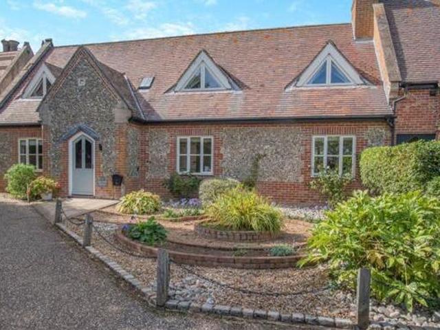 Old School Court, Thornham, 3 Bedroom Detached