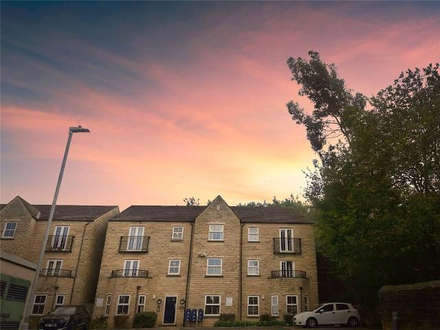 Old School Gardens, Woodhead Road, Huddersfield HD4, 2 bed flat to rent, £725 pcm | PrimeLocation