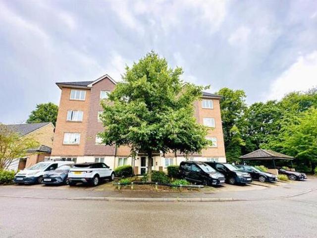 Old School Place, Croydon, 2 Bedroom Apartment