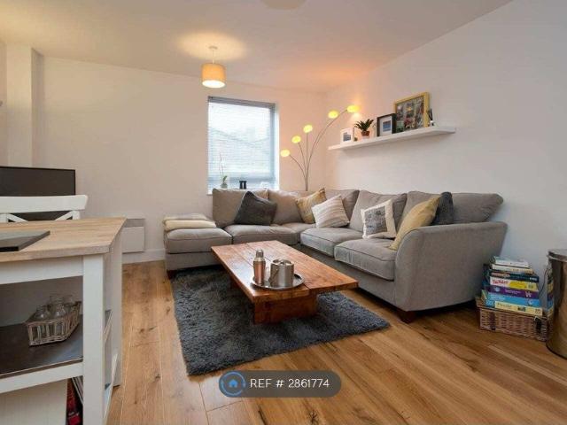 Old Shoe Factory Portland Square, Bristol BS2, 2 bed flat to rent, £1,495 pcm | PrimeLocation