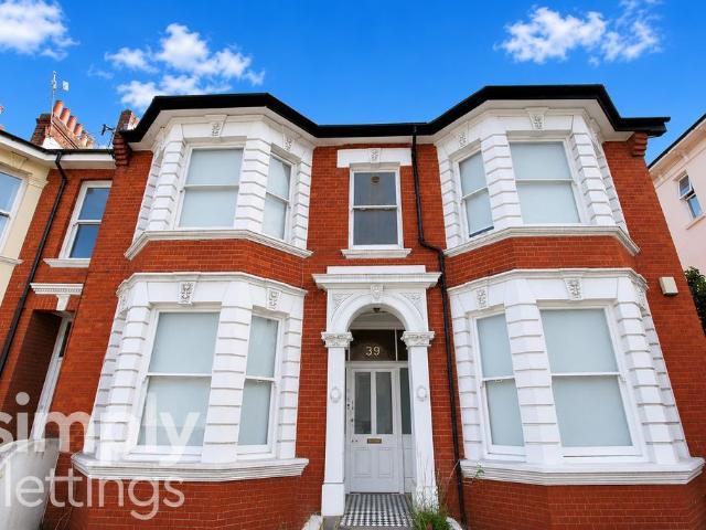 Old Shoreham Road, Brighton BN1, 2 bed flat to rent, £1,650 pcm | PrimeLocation