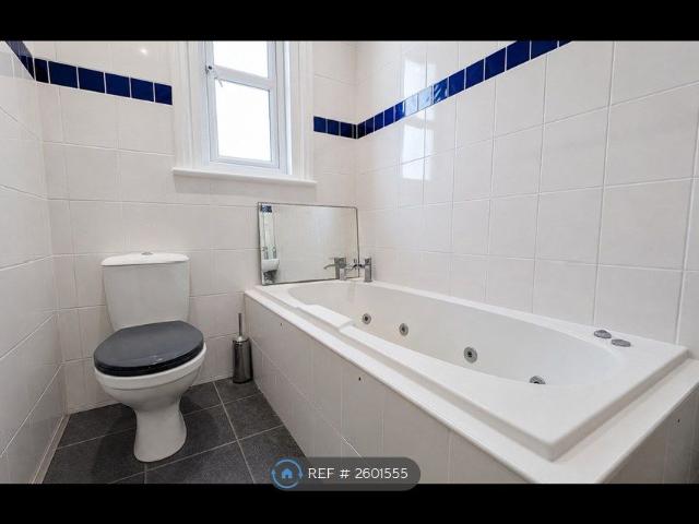 Old Shoreham Road, Hove BN3, 2 bed maisonette to rent, £1,950 pcm | PrimeLocation