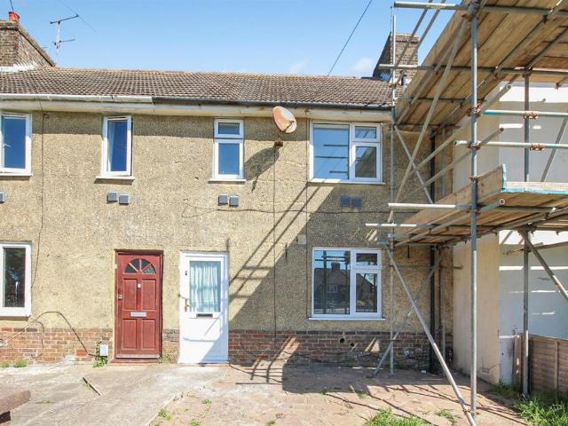 Old Shoreham Road, Hove 3 bed terraced house to rent £1,895 pcm £437 pw