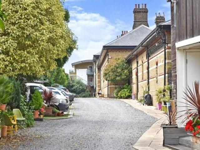Old Station Way, London, 2 Bedroom Apartment