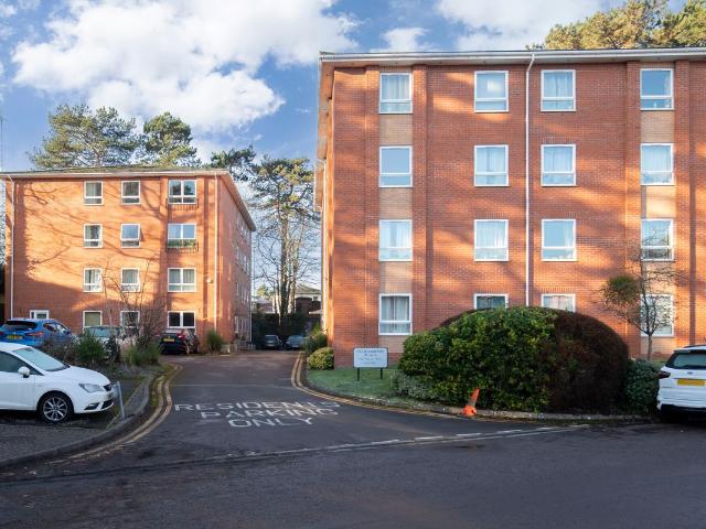 Old Station Drive, Cheltenham GL53, 1 bed flat to rent, £975 pcm | PrimeLocation
