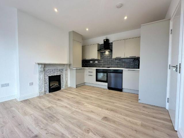 Old Station Road, Newmarket 1 bed flat to rent £1,150 pcm £265 pw