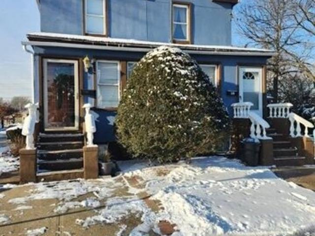 Old Stewart Ave, New Hyde Park, Home For Sale