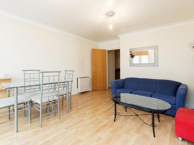 Old Street, Clerkenwell, London, EC1V 9AN