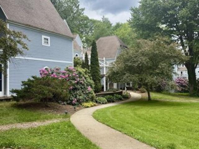 Old Pond Ln Unit,norwich, Condo For Sale