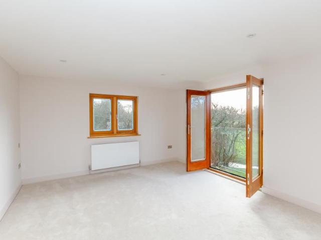 Old Portsmouth Road, Guildford, Surrey, GU3