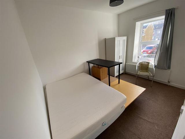 Old Park Terrace, Treforest CF37, Room to rent, £375 pcm | PrimeLocation