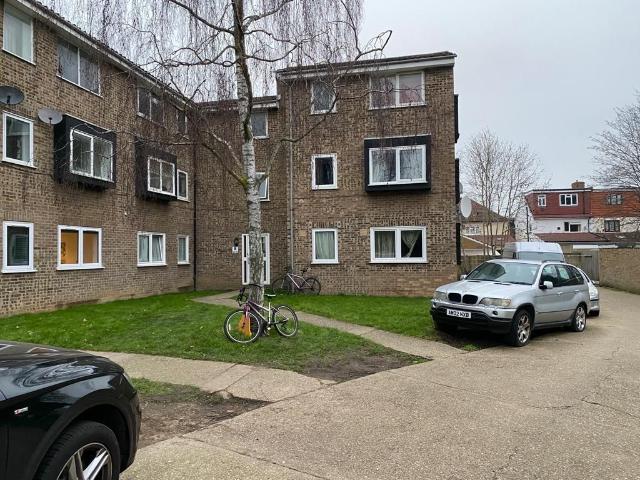 Old Park Mews, Hounslow, Greater London TW5, 2 bed flat to rent, £1,800 pcm | PrimeLocation