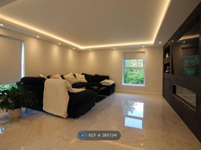 Old Park Road, Enfield EN2, 2 bed flat to rent, £3,000 pcm | PrimeLocation