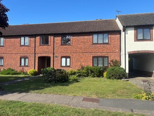 Old Parsonage Way, Frinton on Sea CO13 3 bed flat to rent £1,150 pcm £265 pw