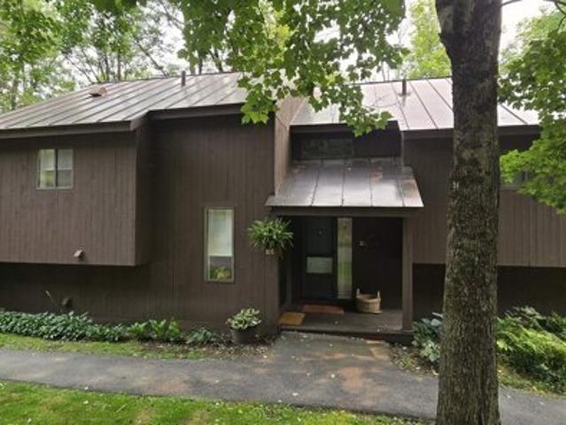 Old Quechee Rd Unit E, Hartford, Condo For Sale