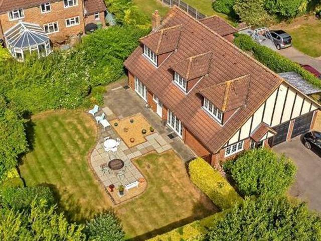 Old Road, Barton Le Clay, 4 Bedroom Detached