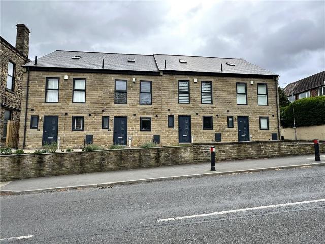 Old Road, Farsley, Pudsey, West. 3 bed terraced house to rent £1,495 pcm £345 pw