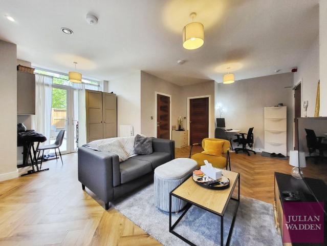 Old Road, Handforth, Wilmslow, Cheshire SK9, 1 bed flat to rent, £1,050 pcm | PrimeLocation