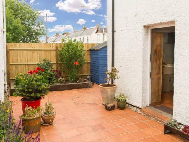 Old Road, Oxford OX3, 2 bed semi detached house to rent, £1,700 pcm | PrimeLocation