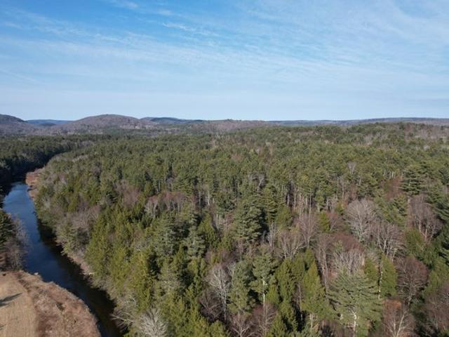 Old Robertsville Rd, Winchester, CT 06098