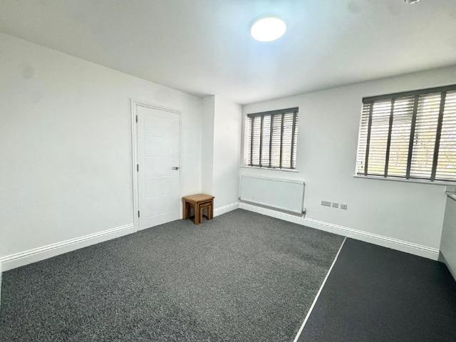 Old Ruislip Road, Northolt, UB5 6QQ