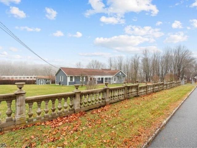 Old Wolfe Rd, Mount Olive Township, Home For Sale