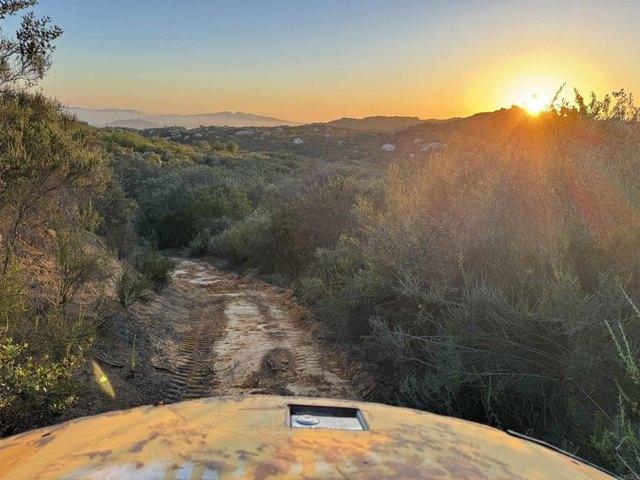 Old Wagon Rd, Valley Center, CA 92082