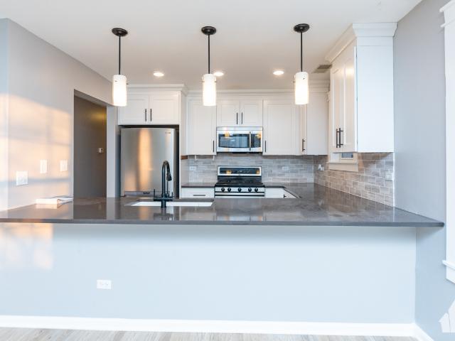 Old Town 2BR Townhome with Private Deck & Parking