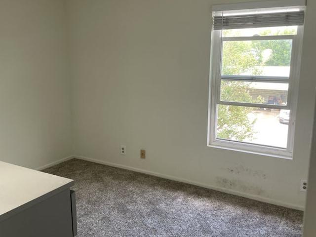 Old town orange room for rent