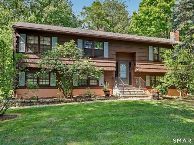Old Town Rd, Trumbull, Home For Sale