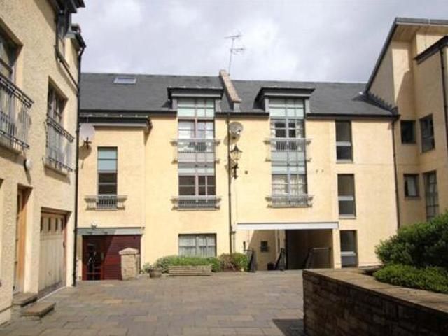Old Tolbooth Wynd, Old Town, 2 Bedroom Apartment