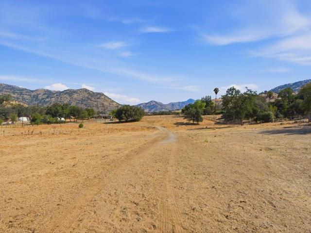 Old Three Rivers Rd, Three Rivers, CA 93271