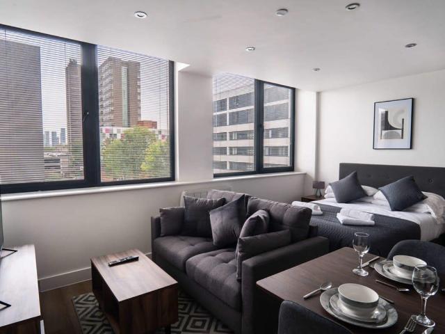 Old Trafford M16, Studio to rent, £1,356 pcm | PrimeLocation