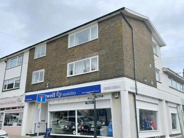 Old Tree Parade, Broad Street, 4 Bedroom Maisonette