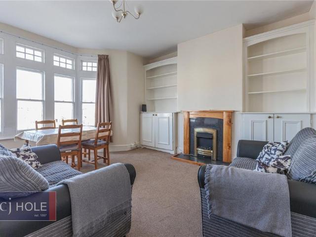 Oldbury Court Road, Bristol BS16 4 bed apartment to rent £1,900 pcm £438 pw