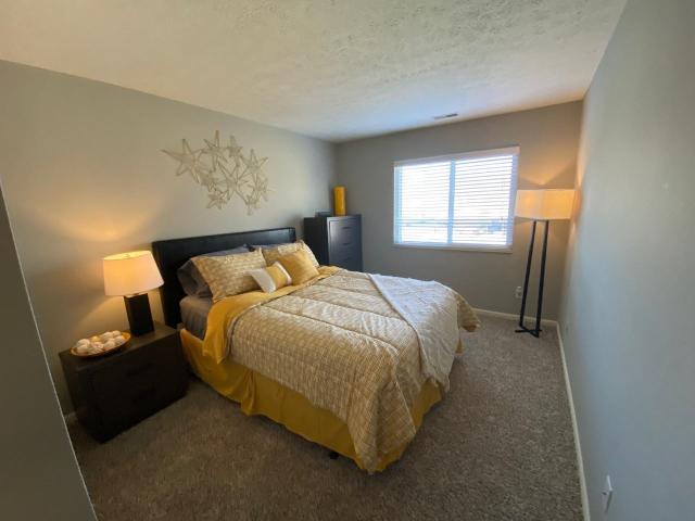 Olde Montgomery 1 Bedroom Apartment for Rent at 7950 Village Dr, Cincinnati, OH 45242
