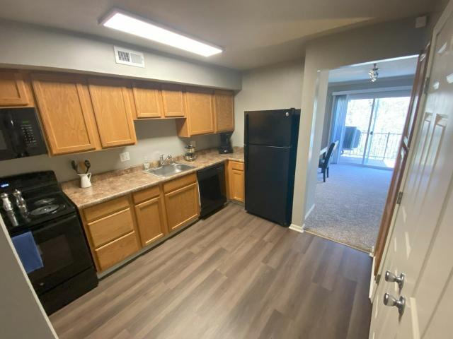 Olde Montgomery 1 Bedroom Apartment for Rent at 7950 Village Dr, Cincinnati, OH 45242