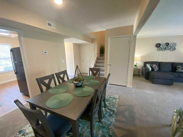 Olde Montgomery 2 Bedroom Apartment for Rent at 7950 Village Dr, Cincinnati, OH 45242
