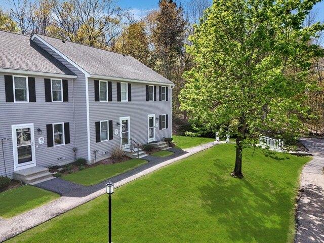 Olde Colonial Dr Apt,gardner, Condo For Sale
