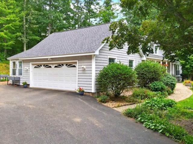 Olde English Rd, Bedford, Home For Sale