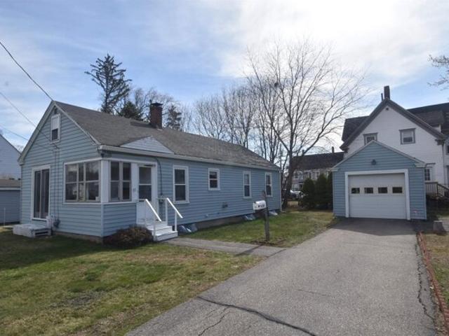 Olde Farm Ln, Rochester, Home For Sale