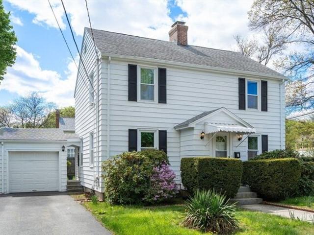 Olde Field Rd, Newton, Home For Sale