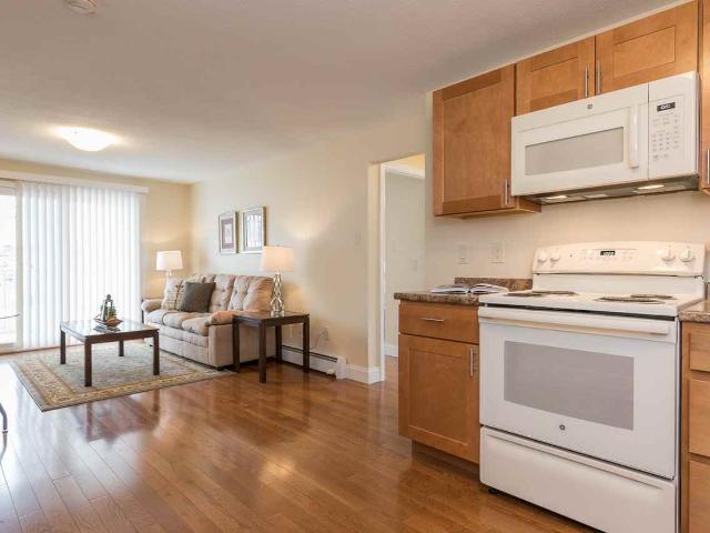 Olde Hampton Village 1 Bedroom Apartment for Rent at 340 Lafayette Rd, Hampton, NH 03842
