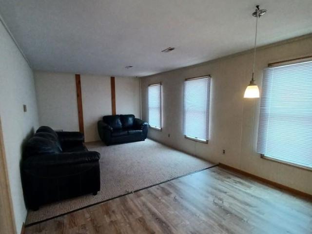Oldetowne Apartments Studio Apartment for Rent at 1408 6th St, Charleston, IL 61920