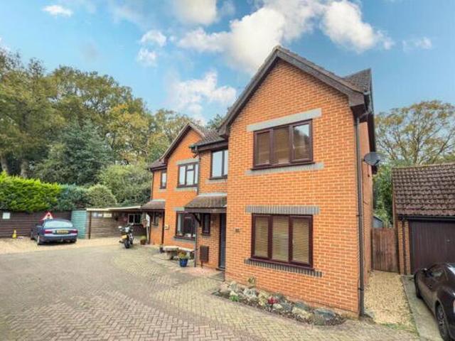 Oldfield View, Hartley Wintney, 3 Bedroom Semi detached