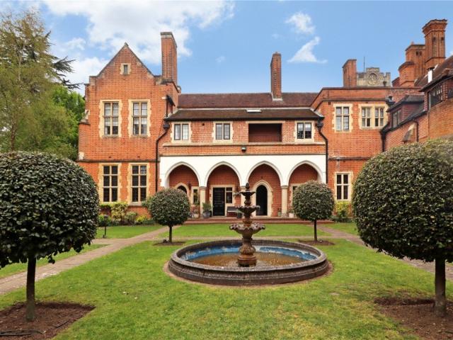 Oldfield Wood, Woking 2 bedrooms Property for lettings Seymours