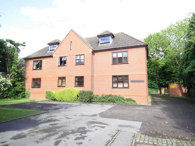 Oldfield Road, Maidenhead SL6, 1 bed flat to rent, £1,150 pcm | PrimeLocation