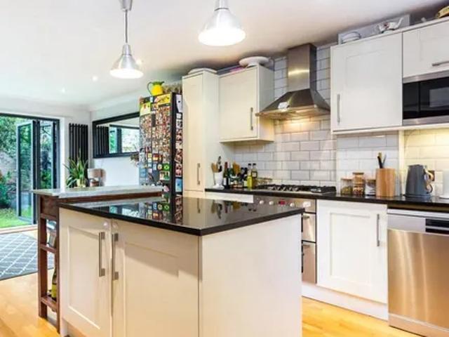 Oldfield Road, London, W3 7TD, United Kingdom | 3 bed townhouse for rent #138147846 | Rentberry