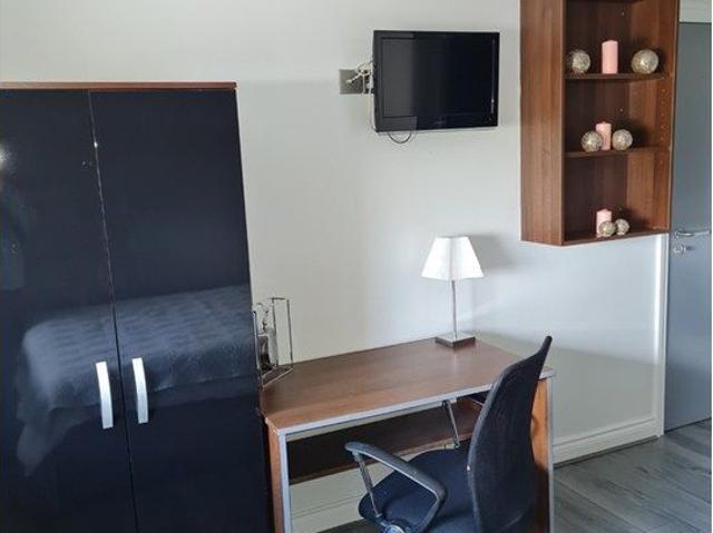Oldgate, Huddersfield HD1, Studio to rent, £450 pcm | PrimeLocation